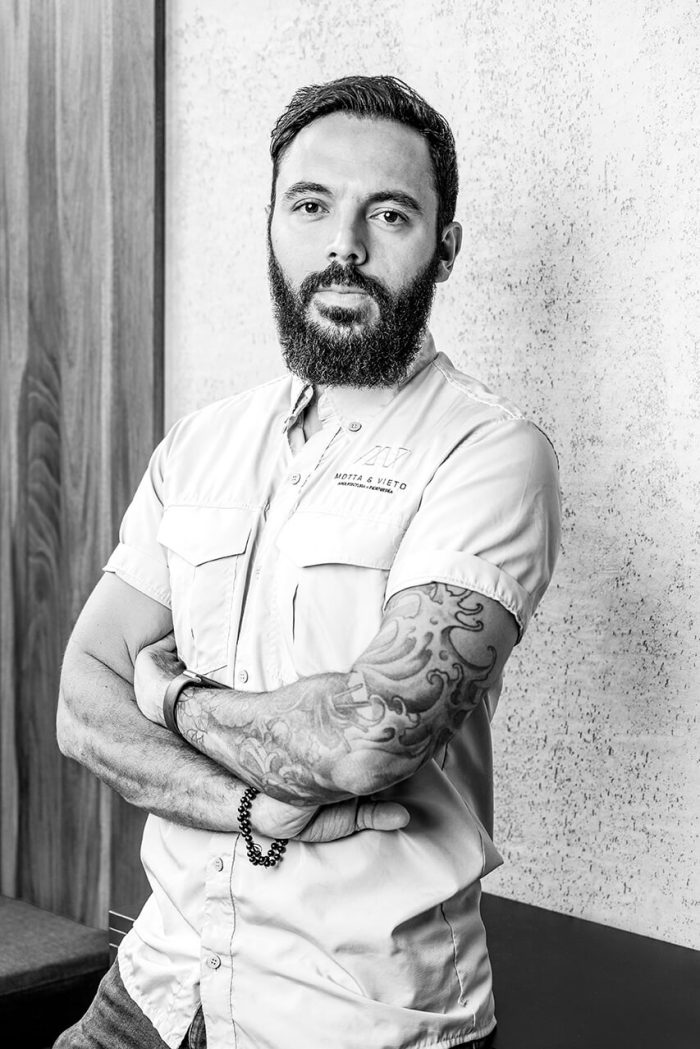 Nosotros – Motta Vieto